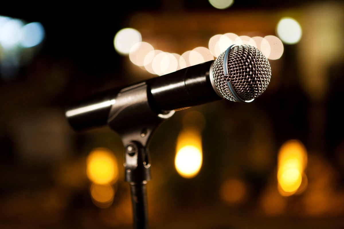 Wireless Microphone Systems Explained | Lida AV